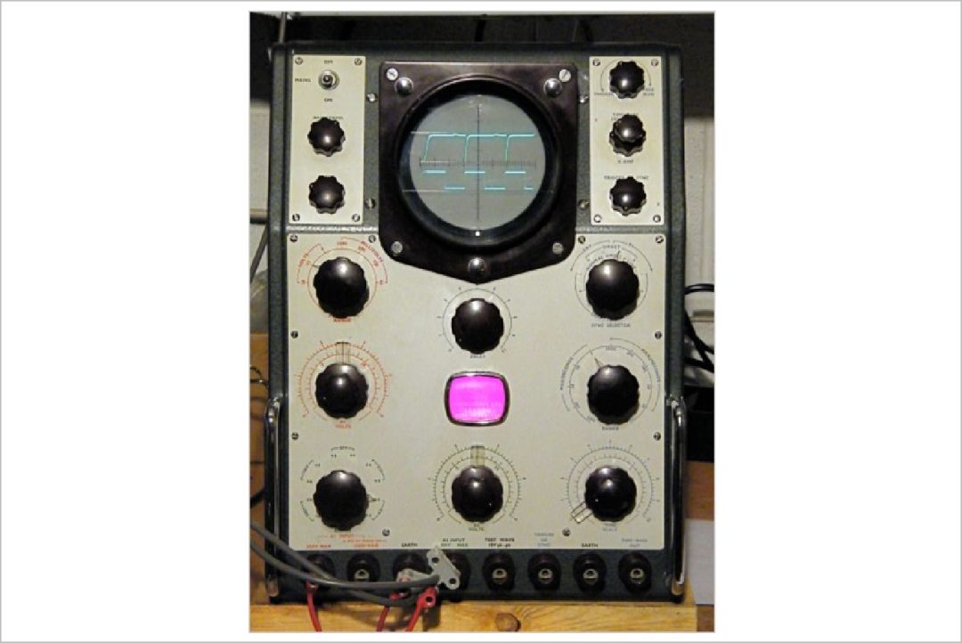 工程师桌面上示波器，它是怎么发展来的？_历史上今天-电子工程世界
